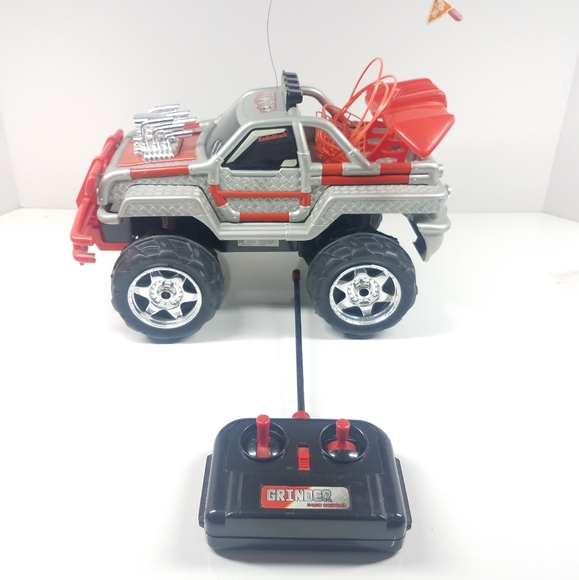 Radio Shack | Toys | Vintage Radioshack Grinder Remote Control Truck ...